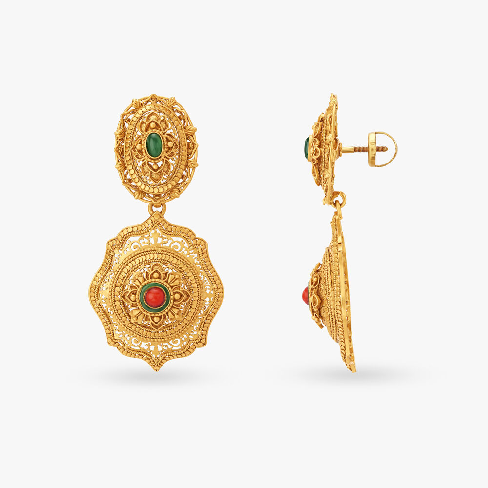 Buy Regal Enamel Highlight Chandak Necklace Set at Best Price | Tanishq US