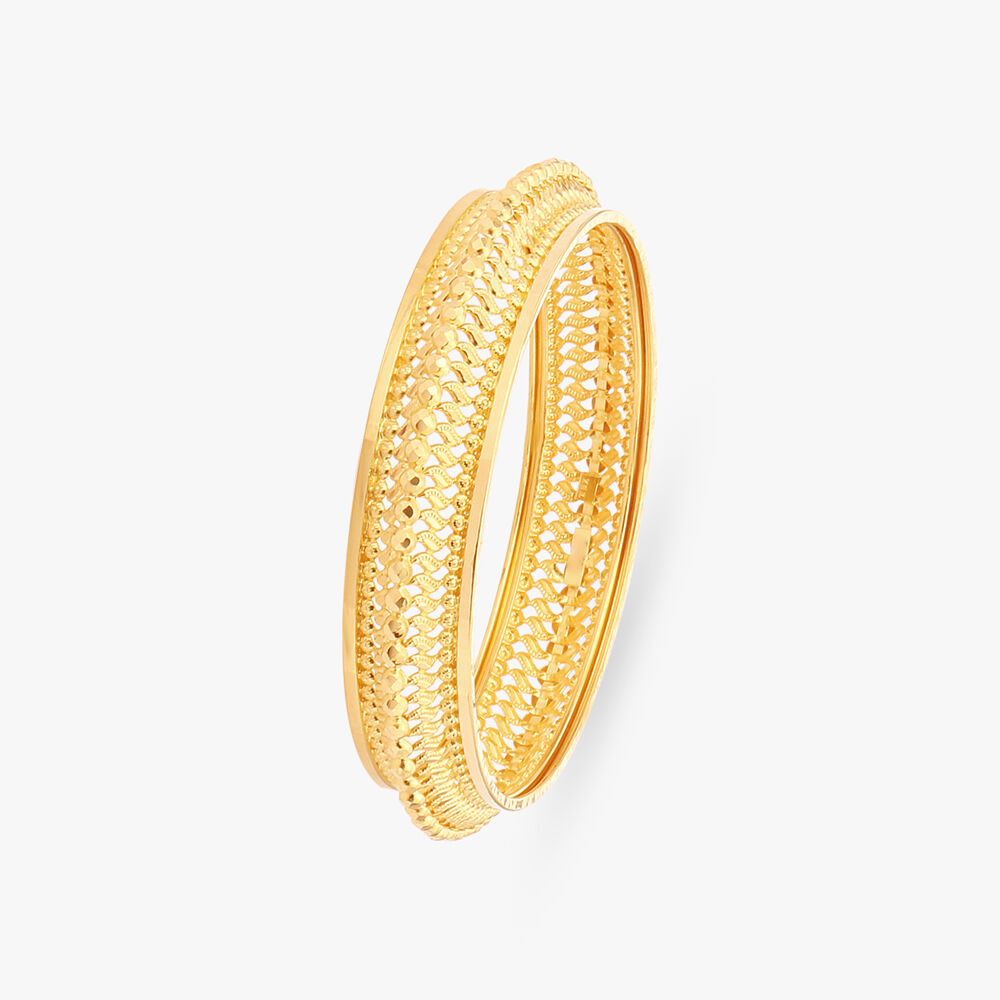 Buy Majestic Gleaming Bangles at Best Price | Tanishq US
