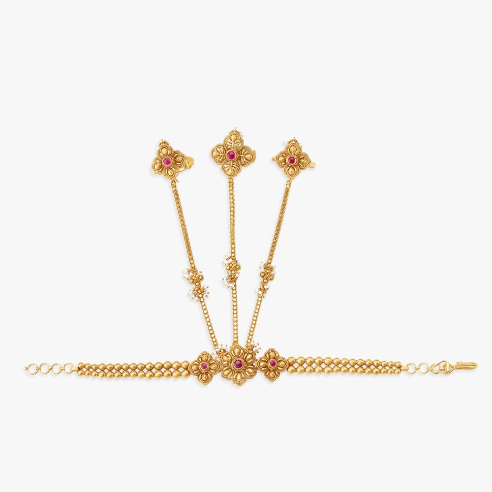 Buy Ethereal pearl and gold Hathphool at Best Price | Tanishq US