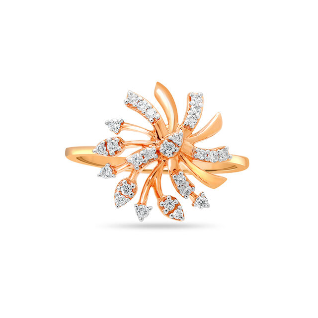 18 KT Rose Gold Pretty Flower Ring