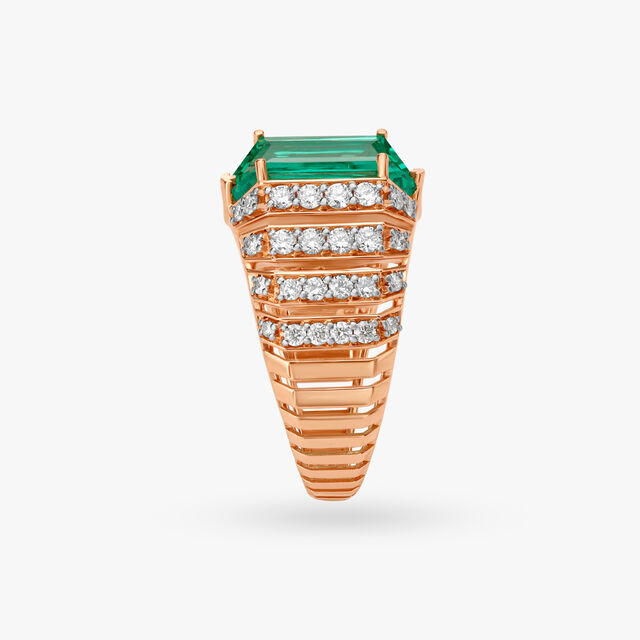 Buy A Graceful Glide Ring at Best Price | Tanishq US