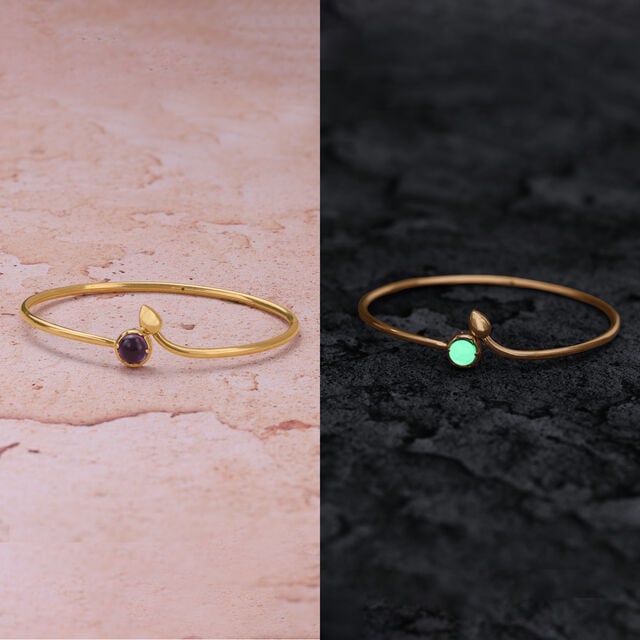 Buy Ethereal Firefly Gold & Amethyst Bangle at Best Price | Tanishq US
