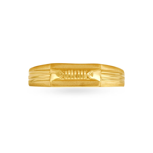 Classy Abstract Gold Ring