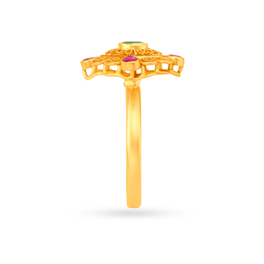 Exquisite Filigree Pattern Gold Ring