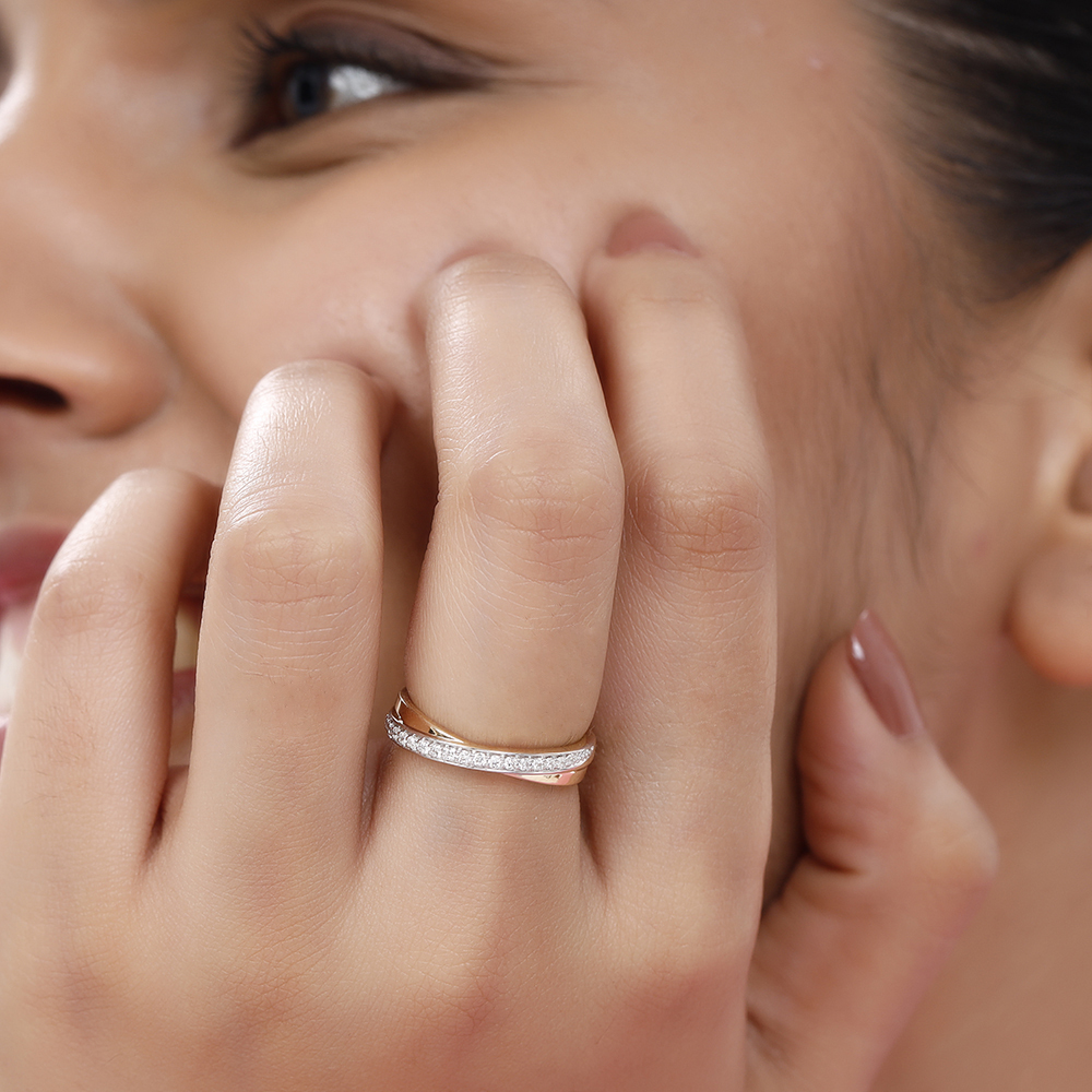 14KT Yellow Gold Overlapping Diamond Ring