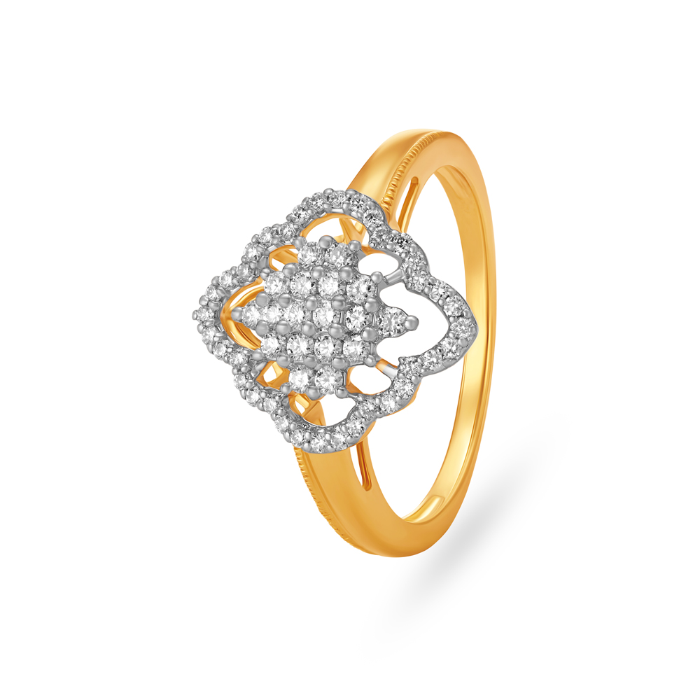Stately Pristine Diamond Finger Ring