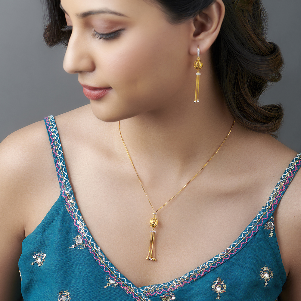 Eclectic Pendant with Chain and Earrings Set