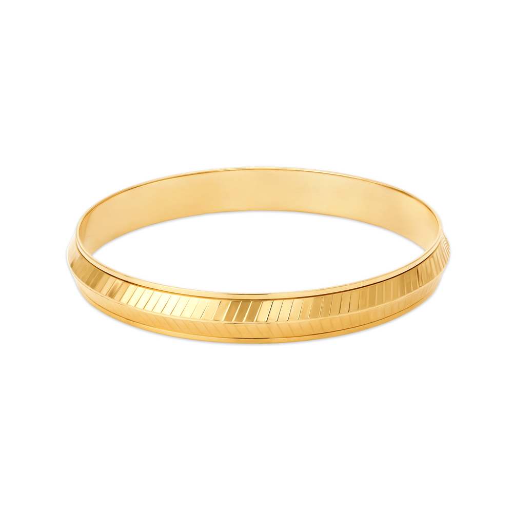 Sophisticated Yellow Gold Ridged Bangle