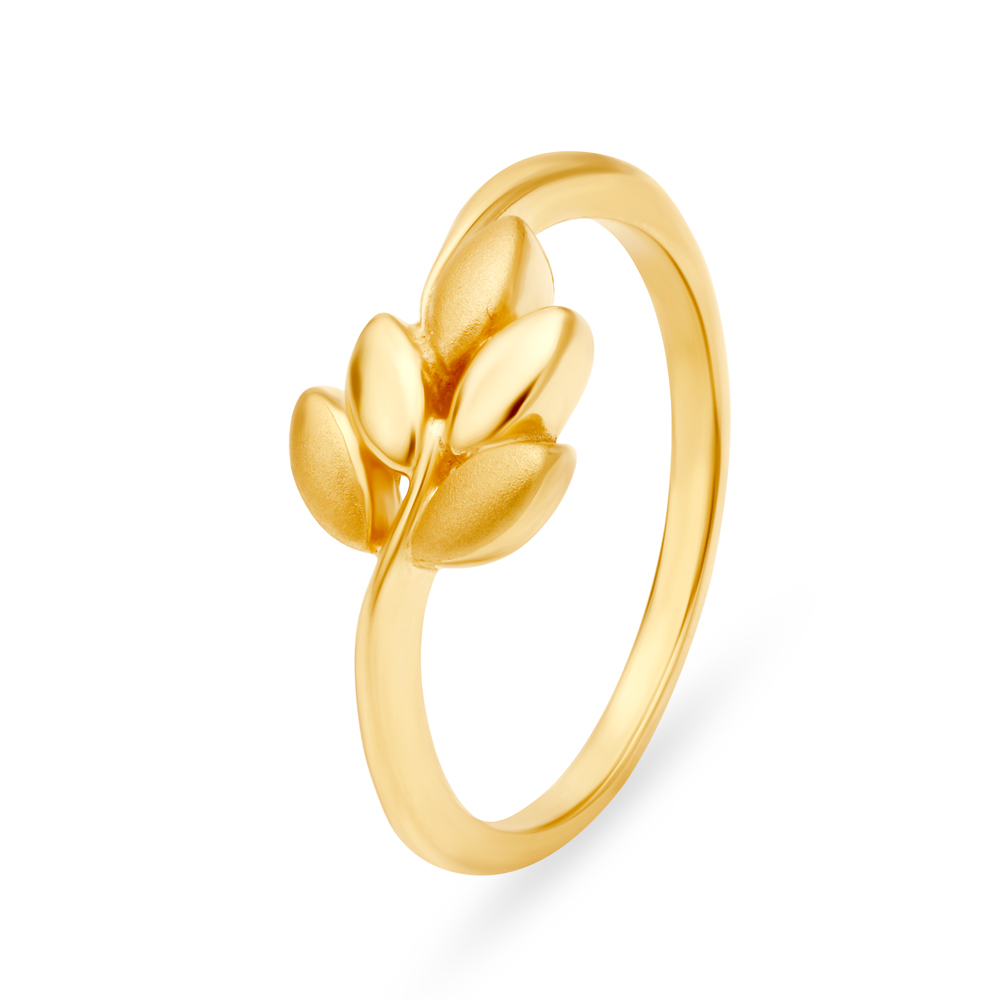 Glorious 22 Karat Yellow Gold Leaf Finger Ring