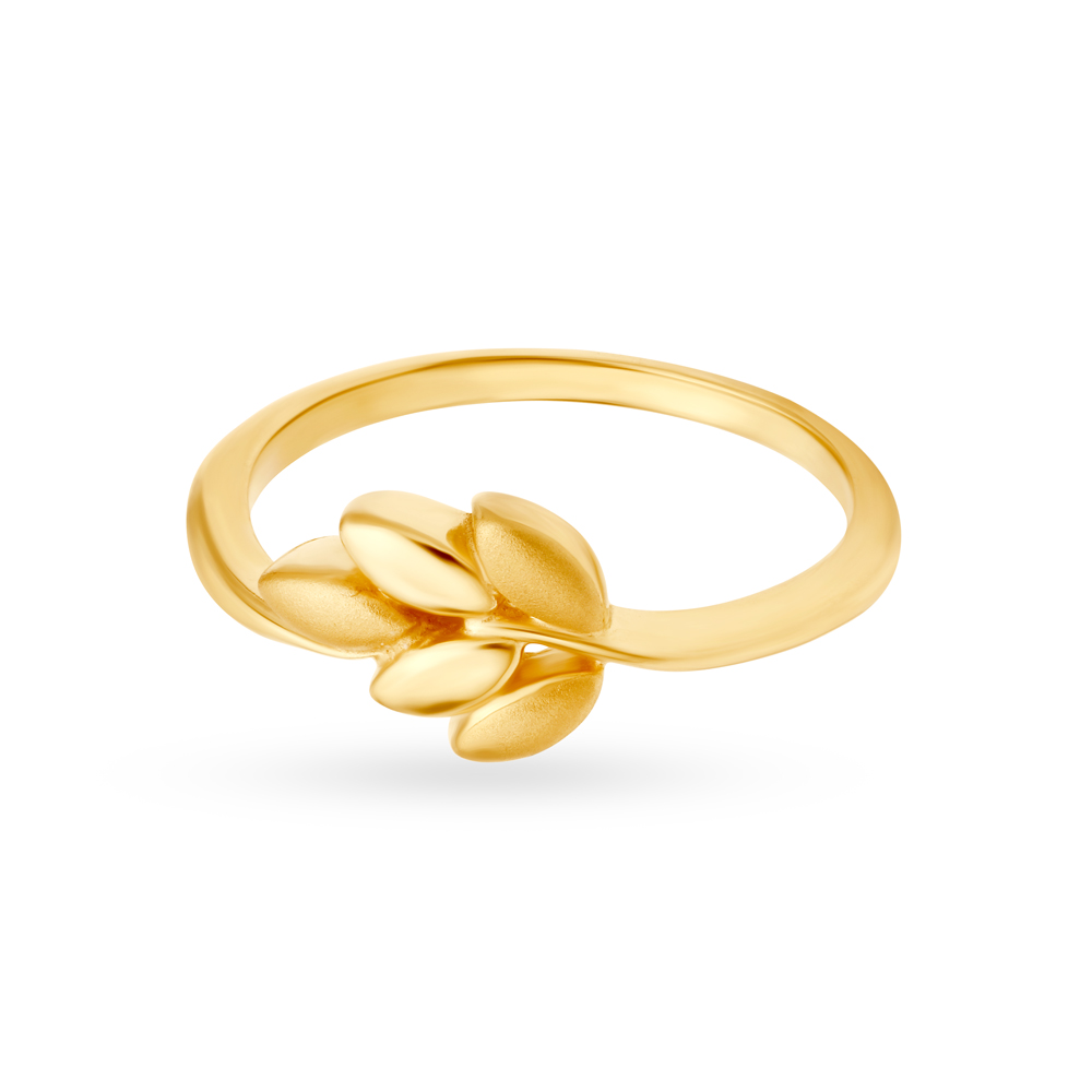 Glorious 22 Karat Yellow Gold Leaf Finger Ring