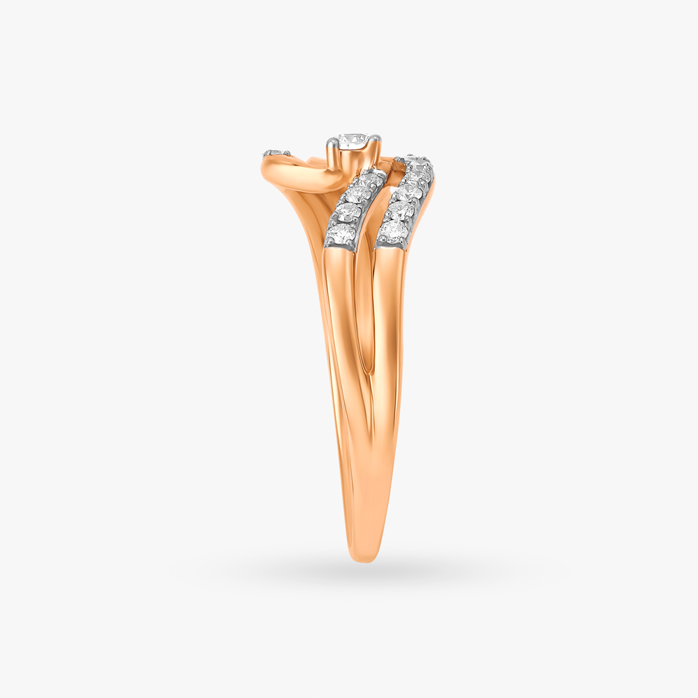Classic Wavy Diamond Ring