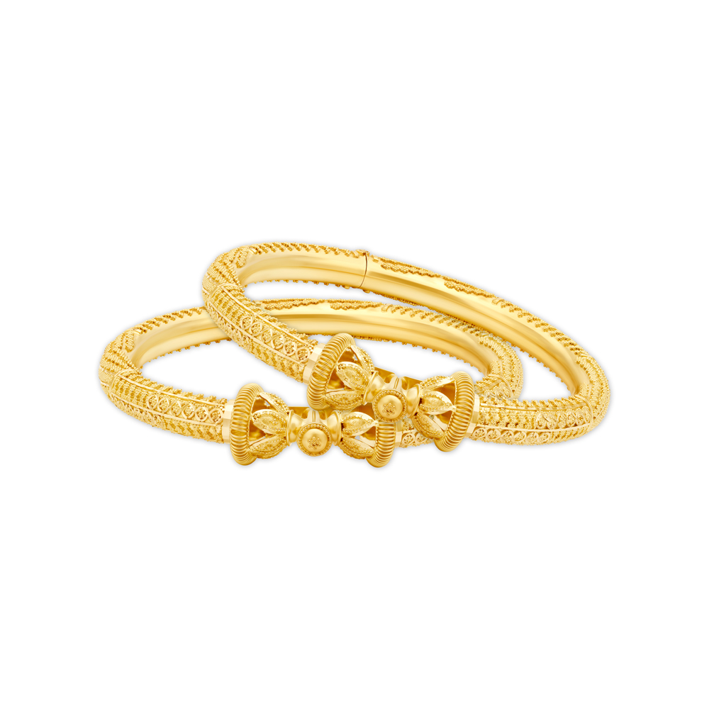 Luxuriant 22 Karat Yellow Gold Beaded Bangle