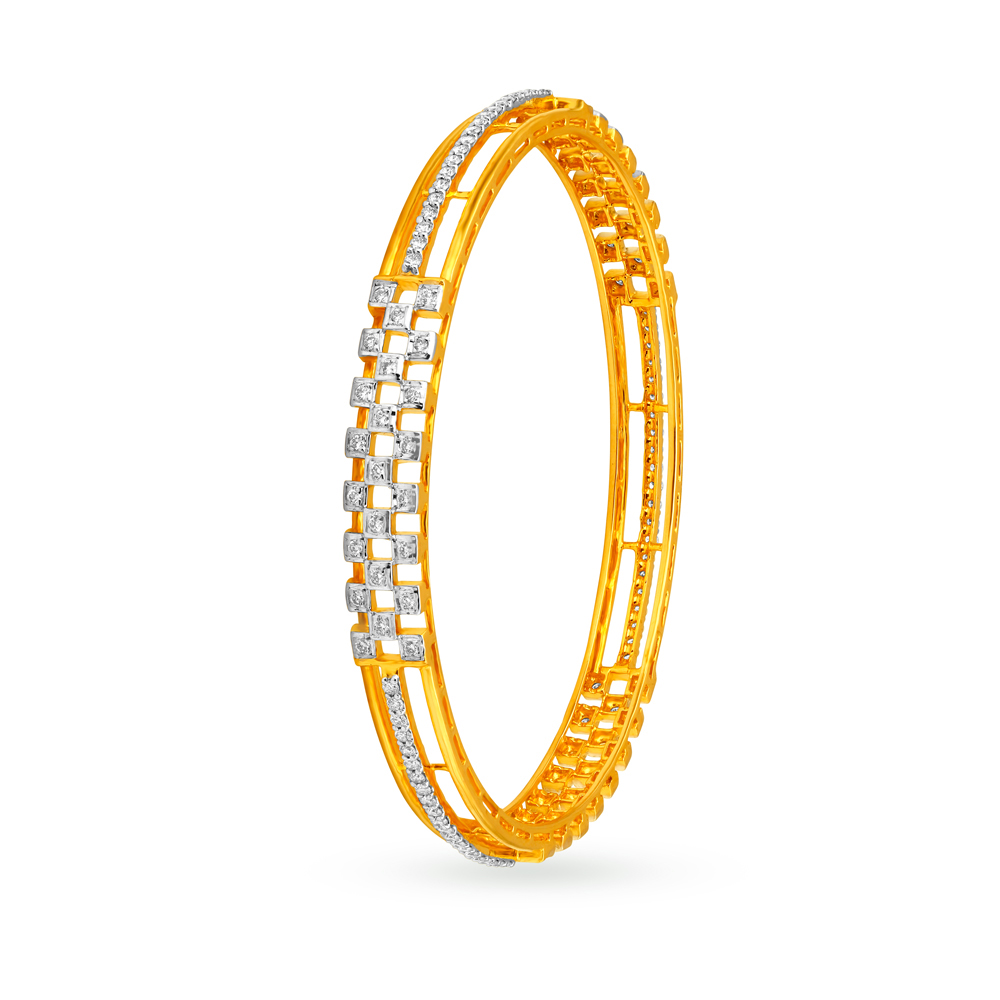 Stunning Alternate Link Pattern Square Diamond Bangle