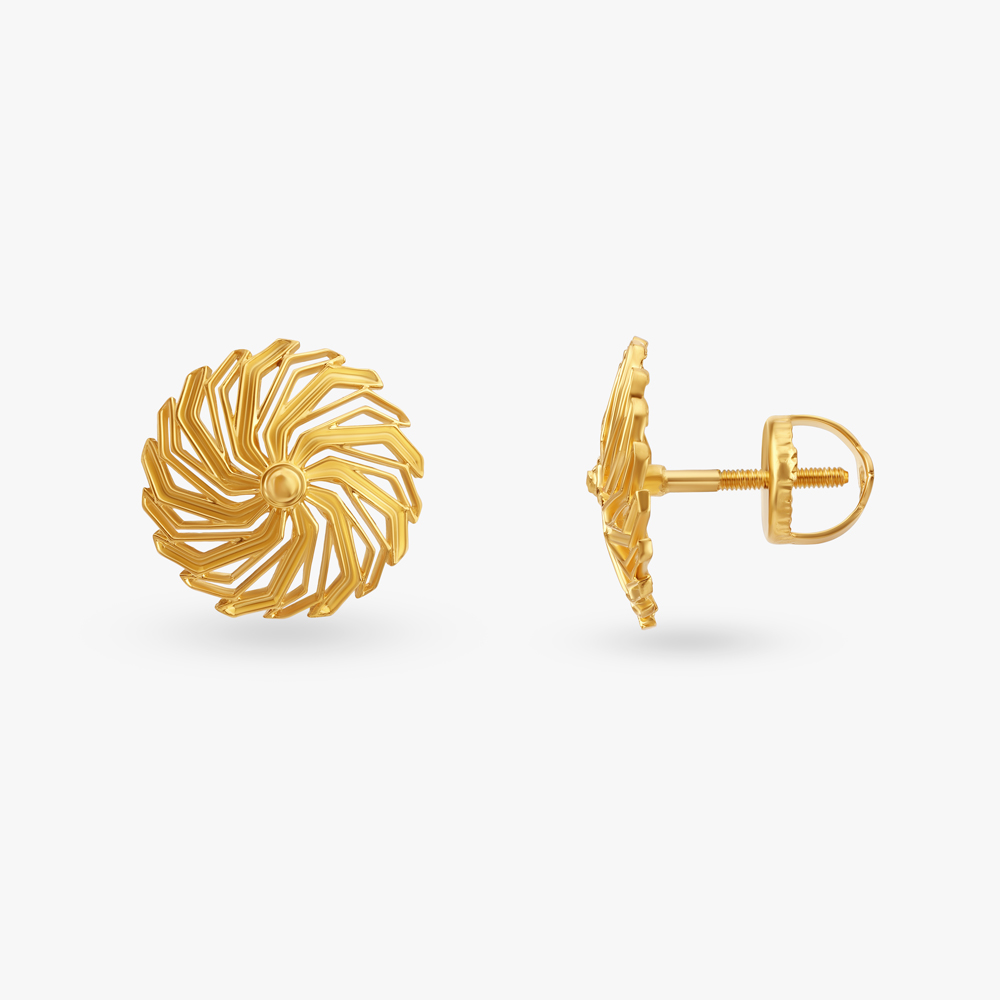 Chic Chronicles Pendant and Earrings Set