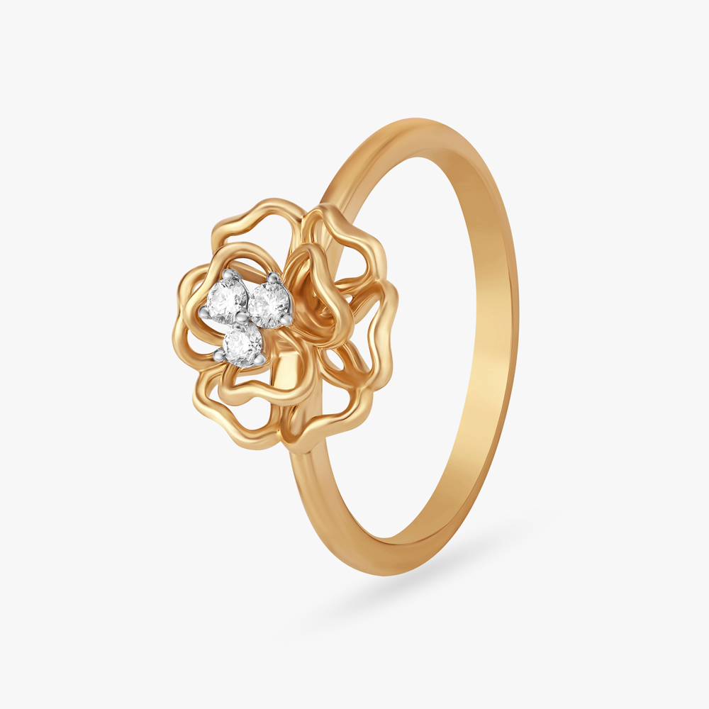 Gleaming Flower Diamond Ring