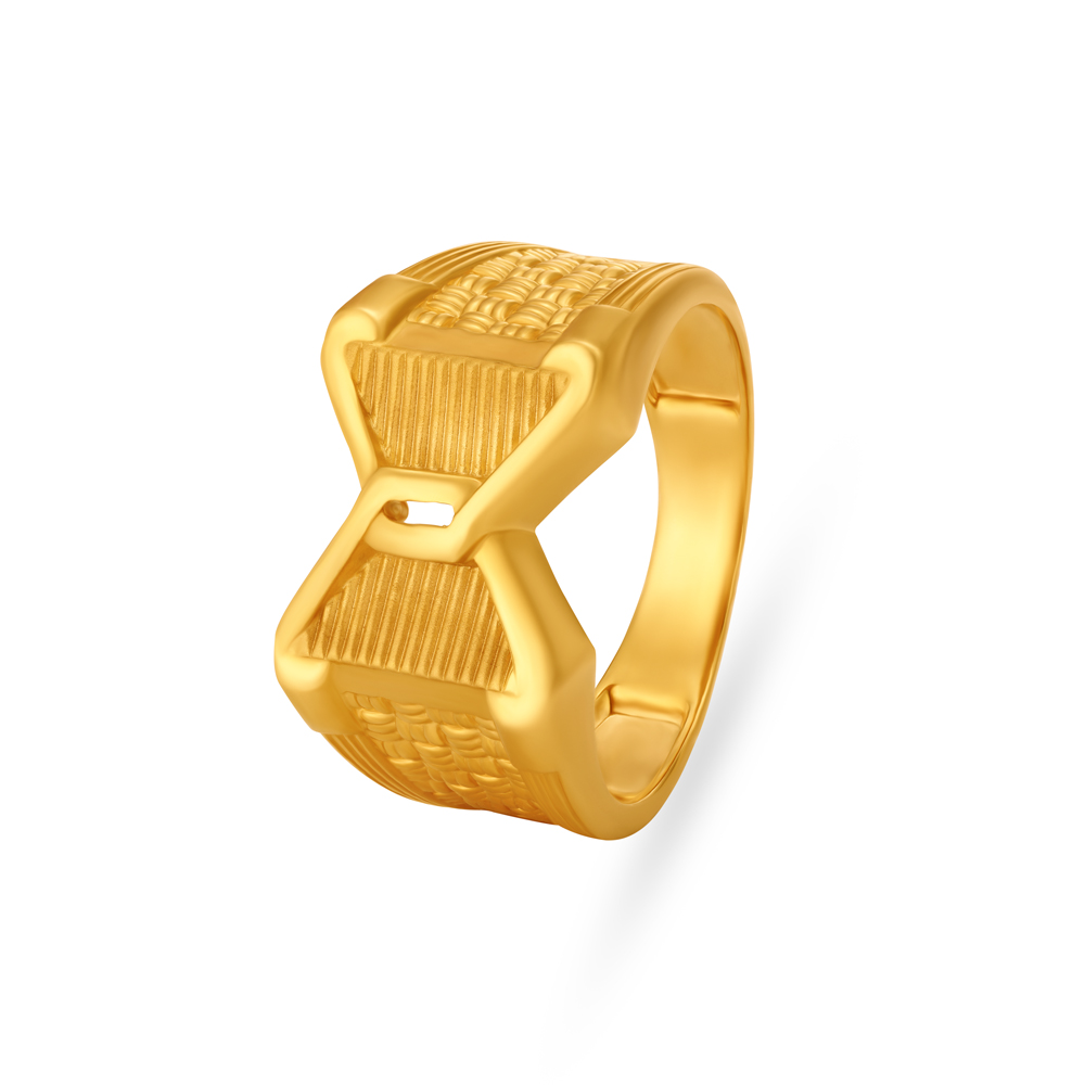 Interlock Hollow Pattern Gold Finger Ring For Men