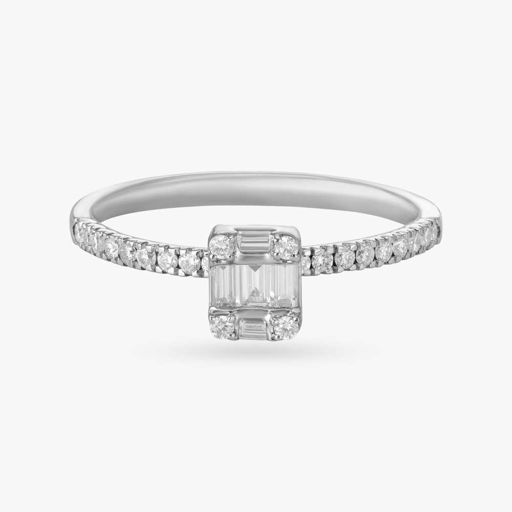 Enticing Sleek Diamond Ring