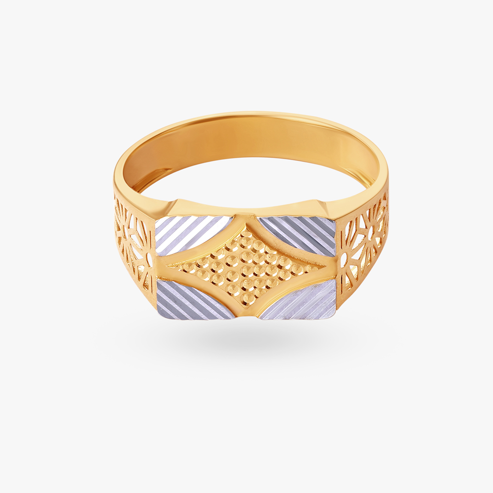 Intricate Elegance Gold Finger Ring for Men
