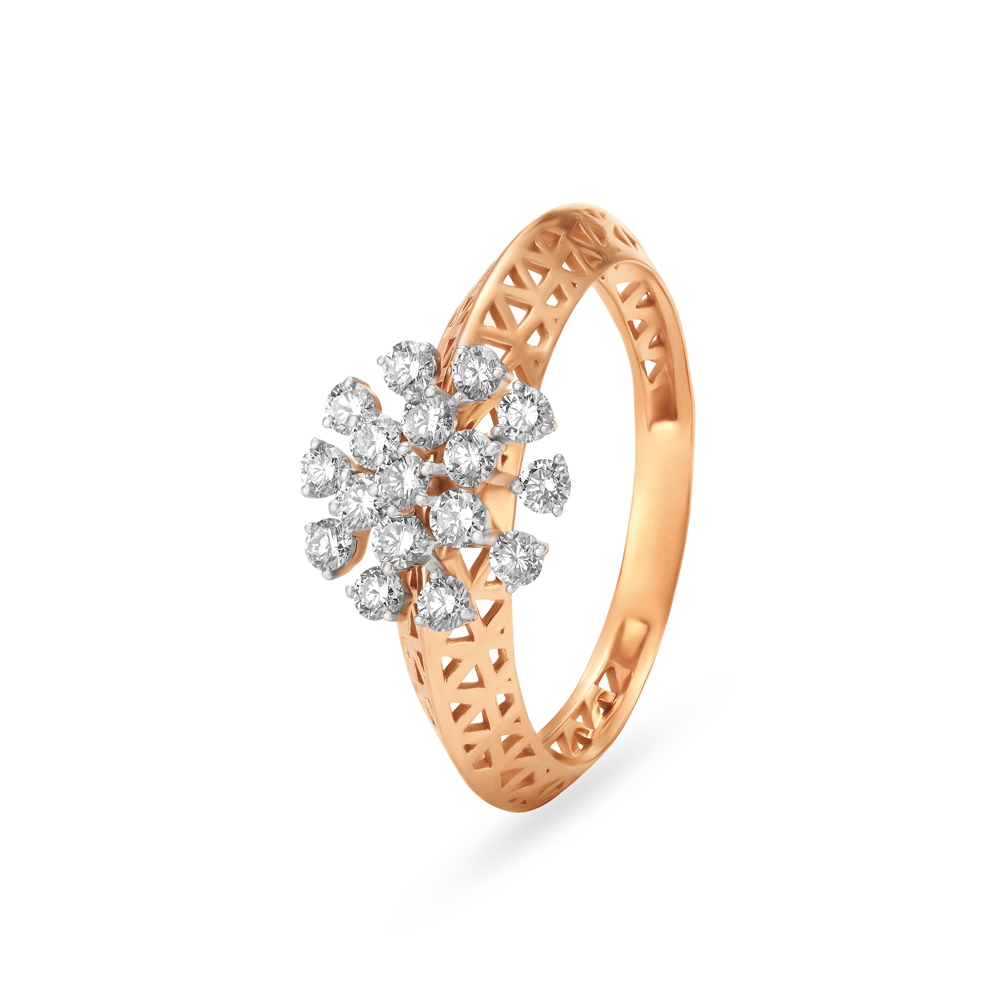 Hypnotic Gold and Diamond Finger Ring