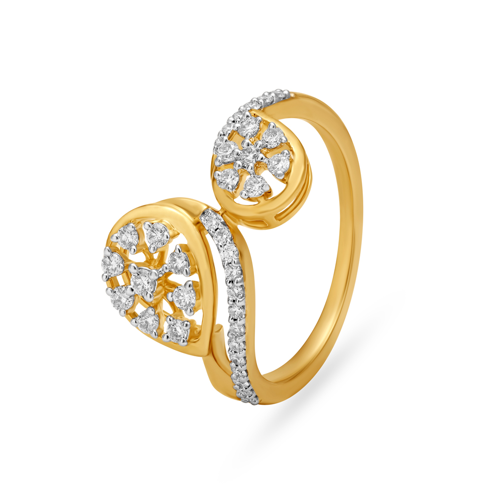 Modish Floral Diamond Finger Ring