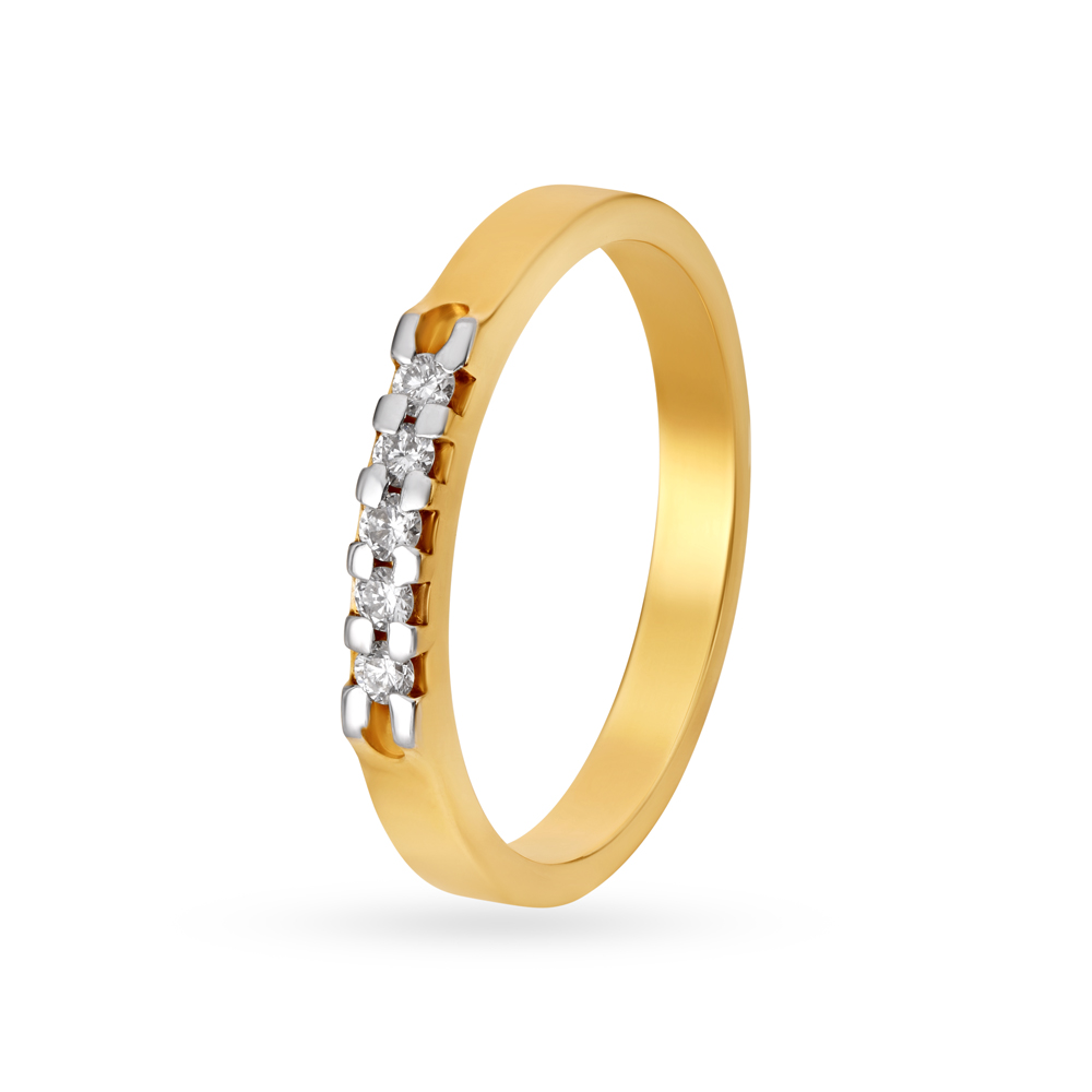 Dainty Stunning Ridged Diamond Finger Ring
