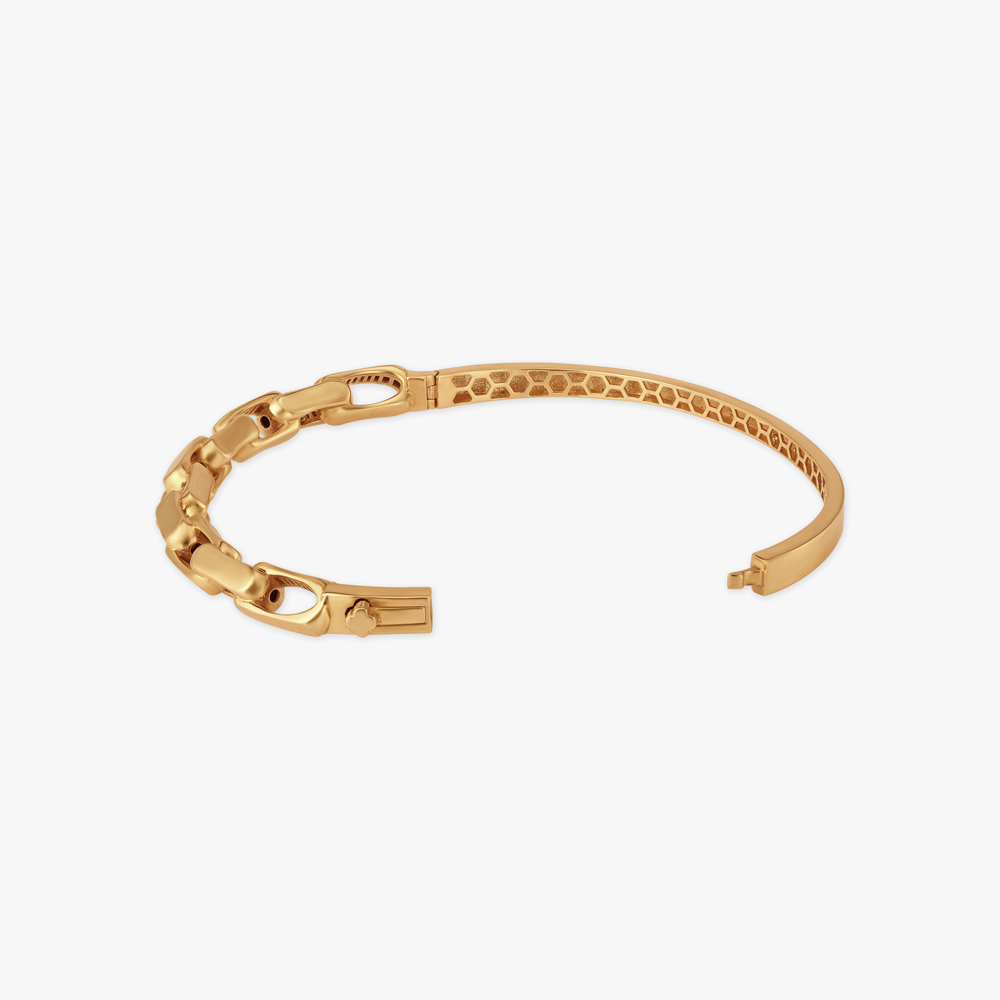 Timeless Link Bangle