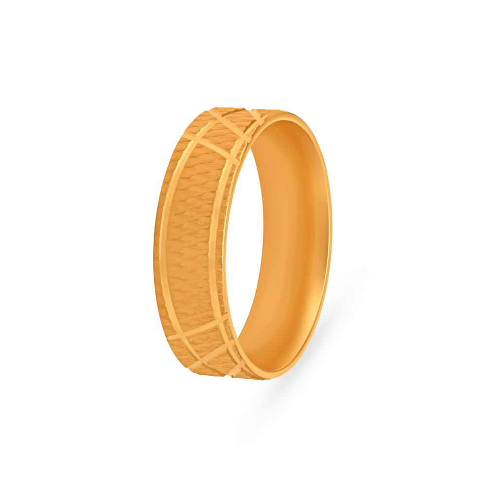 Captivating Textured Gold Finger Ring