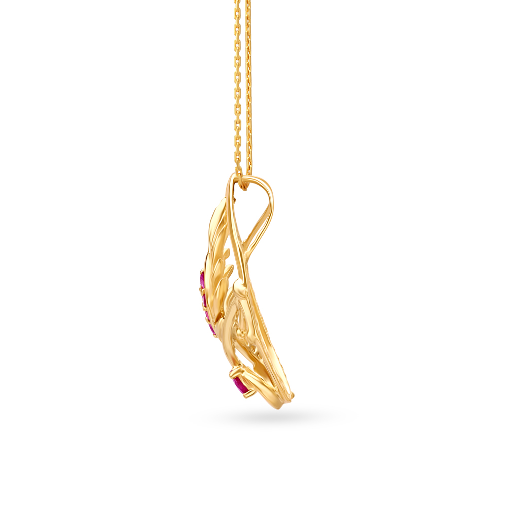 Stunning Gold Pendant With Ruby