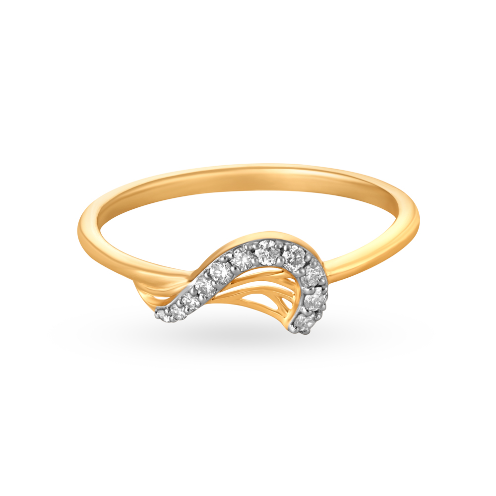 Elegant Shimmering Diamond Ring