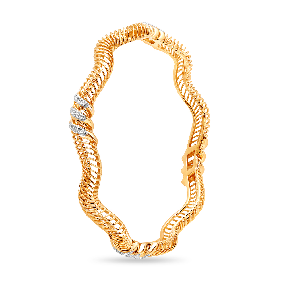 14KT Yellow Gold Elegant Wavy Bangle