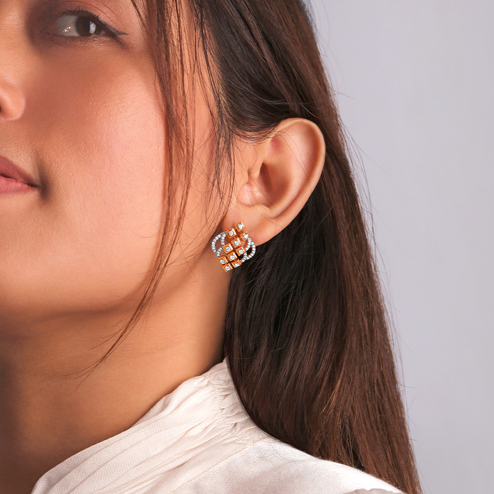 Radiant Mesh Diamond Stud Earrings