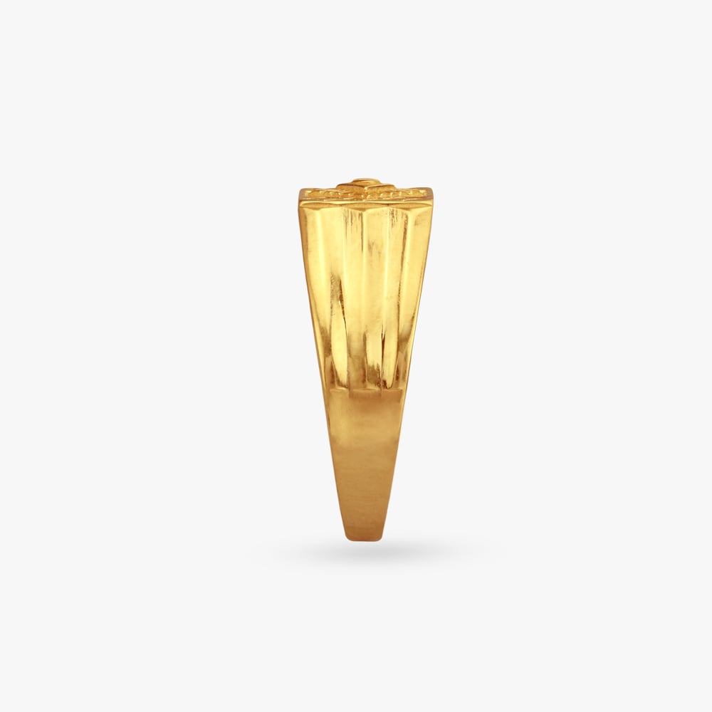 Heritage Shield Gold Finger Ring for Men
