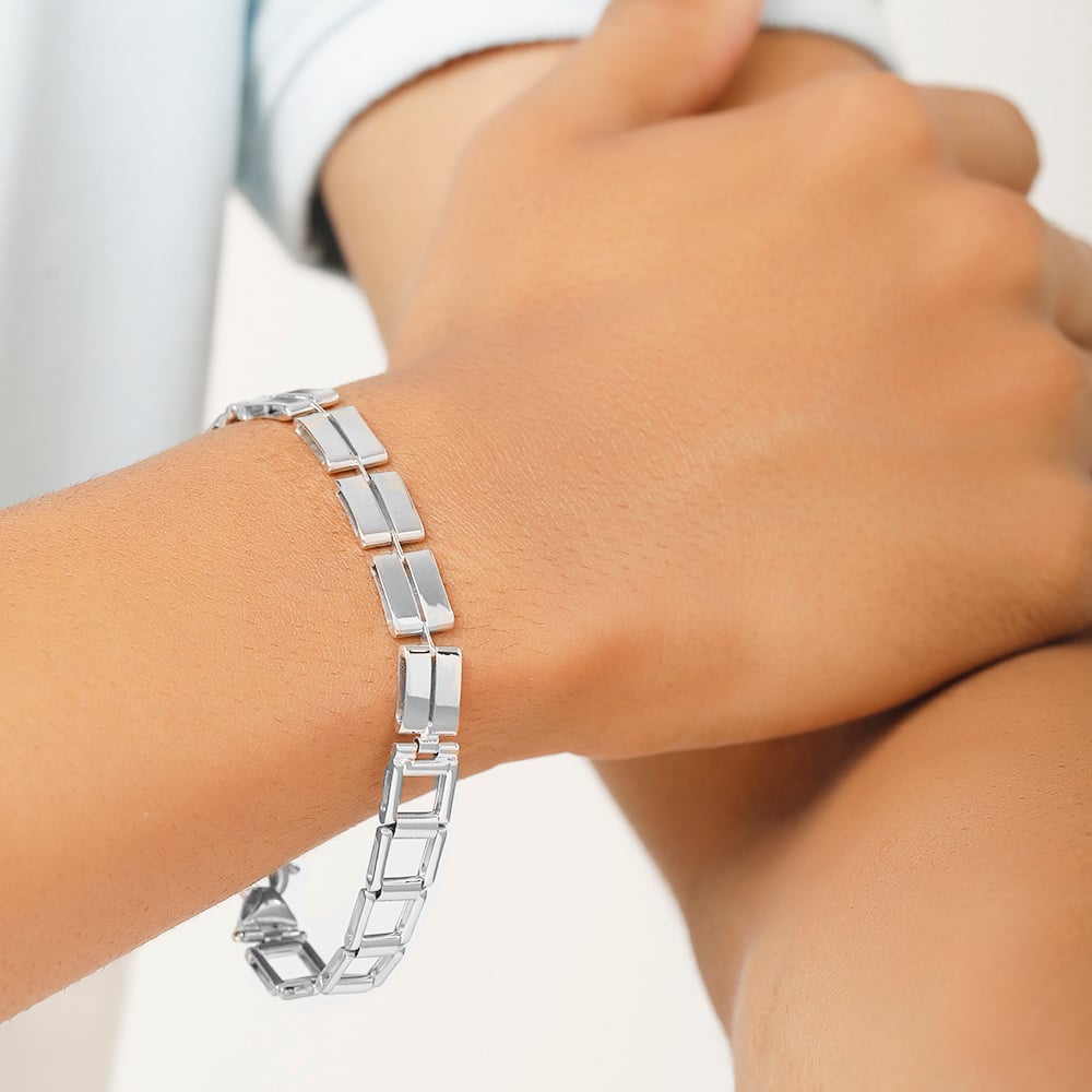 Original silver bracelet for mens tanishq store