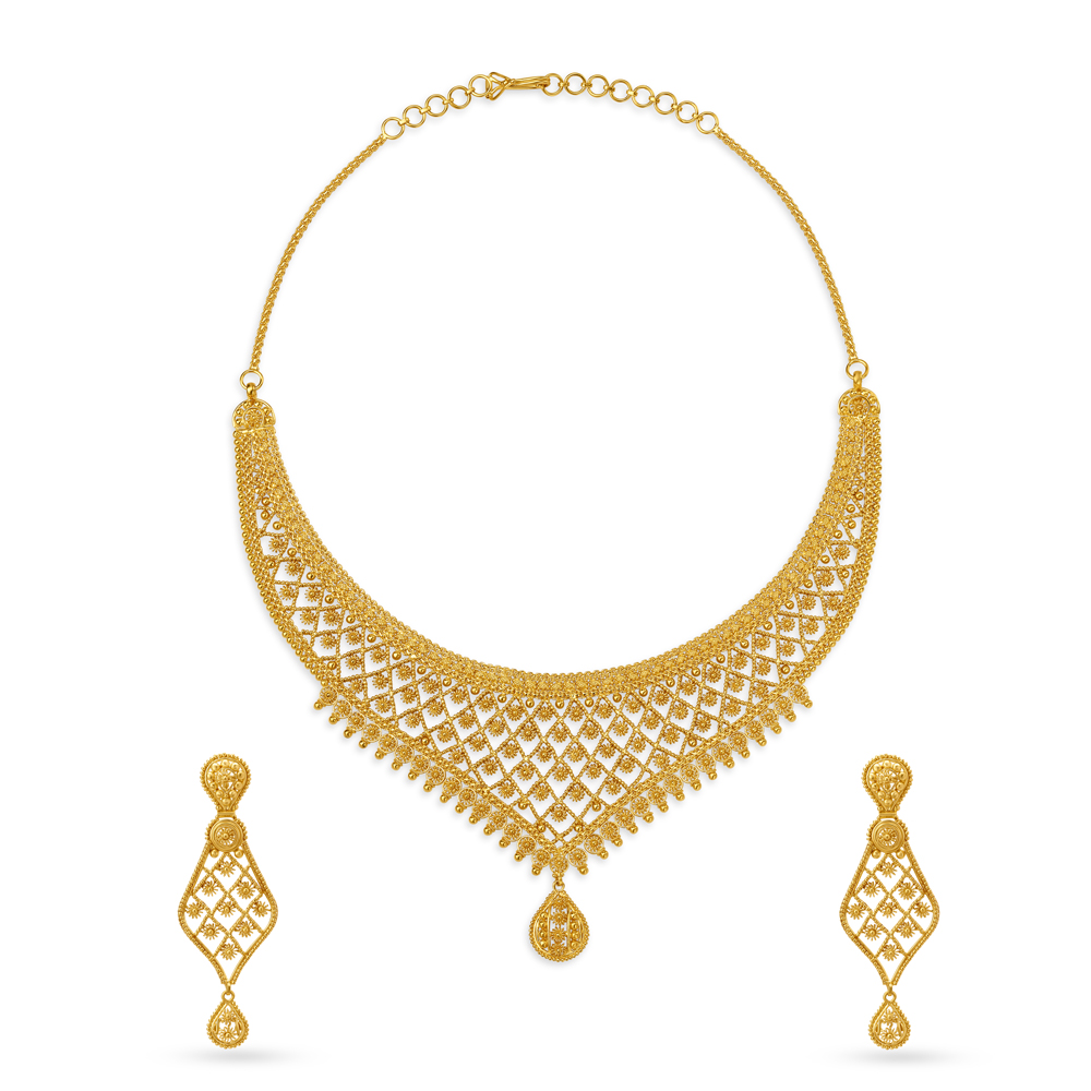 Irresistible 22 Karat Yellow Gold Floral Net Necklace And Earrings Set