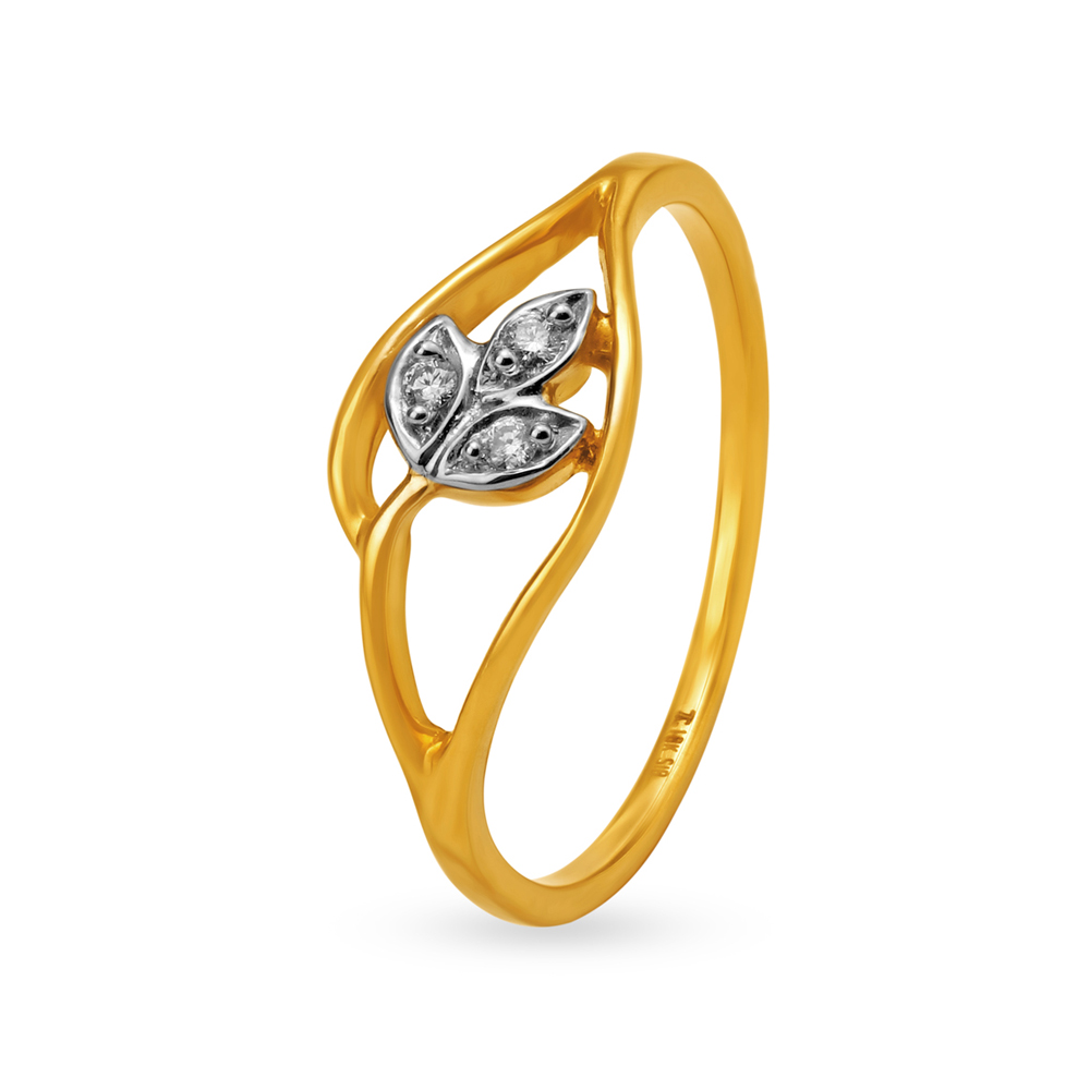Elegant Leafy Diamond Finger Ring
