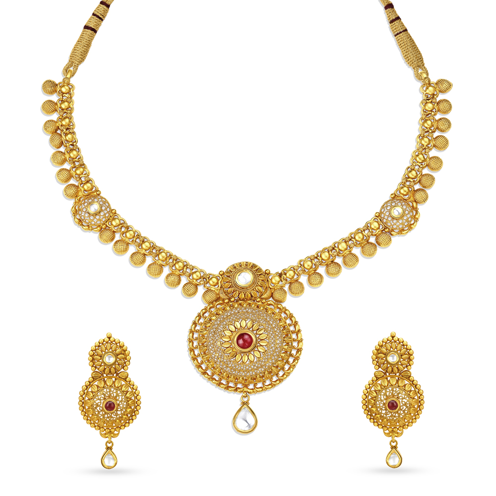 Leaf Motif Jali Work Gold Necklace Set