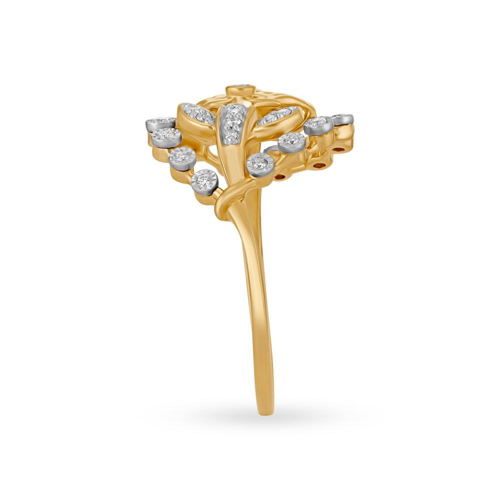 Pear Shape Diamond Finger Ring