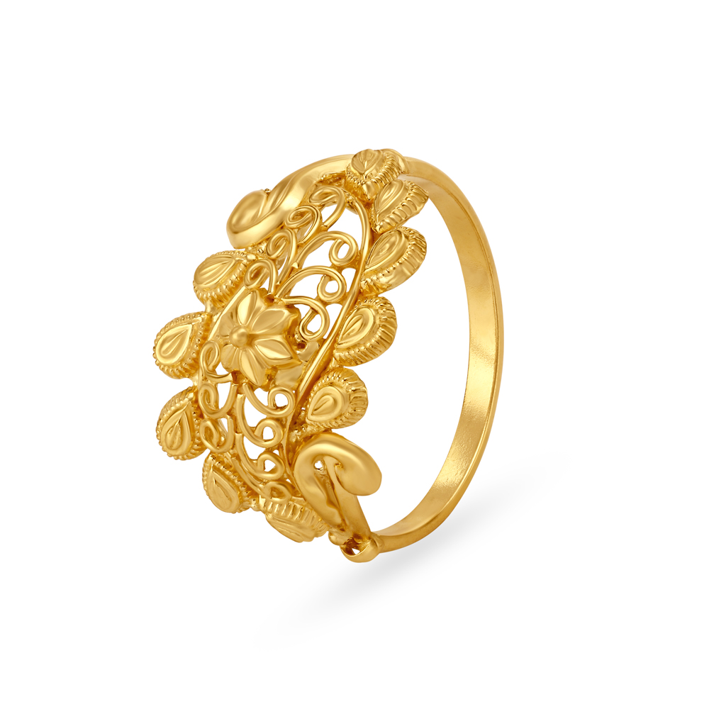 Versatile Yellow Gold Ring