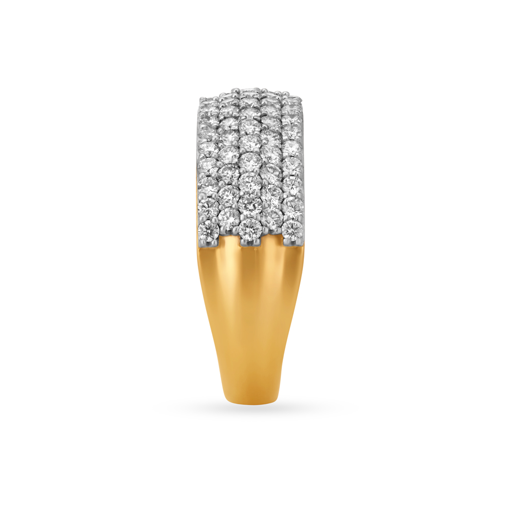Stunning Diamond Finger Ring