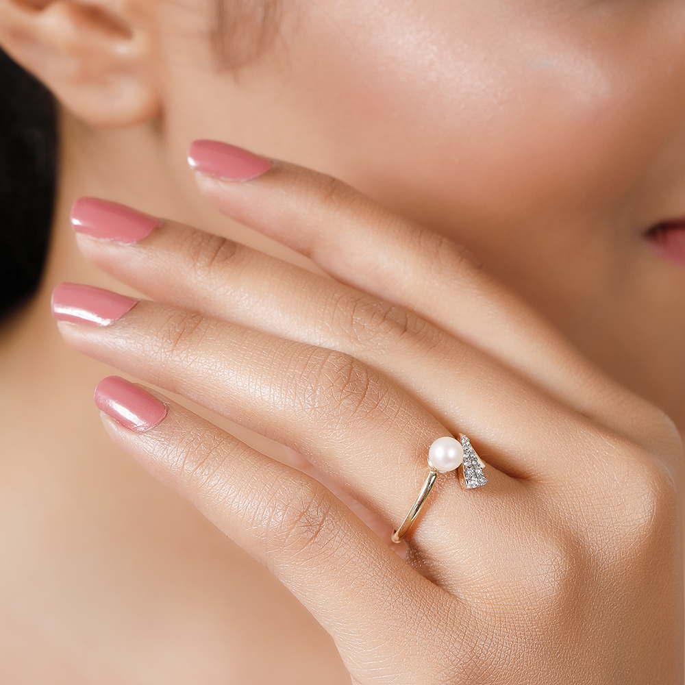 14KT Yellow Gold Petals and Pave Pearl Finger Ring