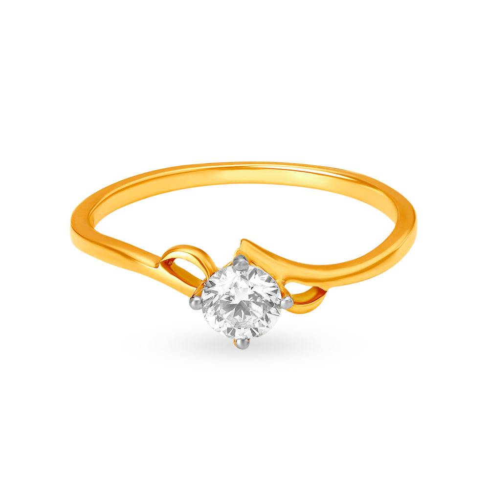 Alluring Diamond Engagement Finger Ring