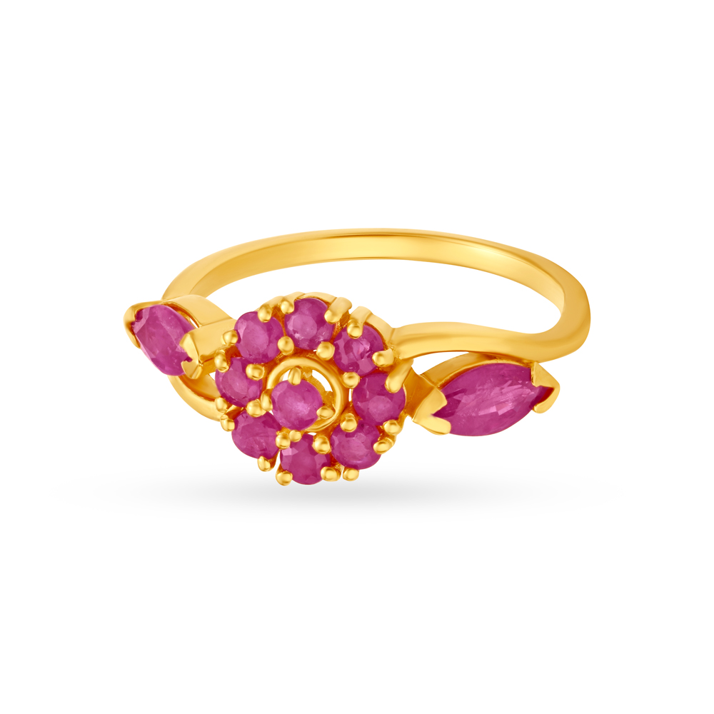 Striking Gold Ring Studded With Rubies