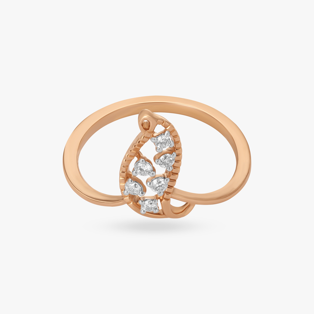 Verdant Splendor Diamond Leaf Finger Ring