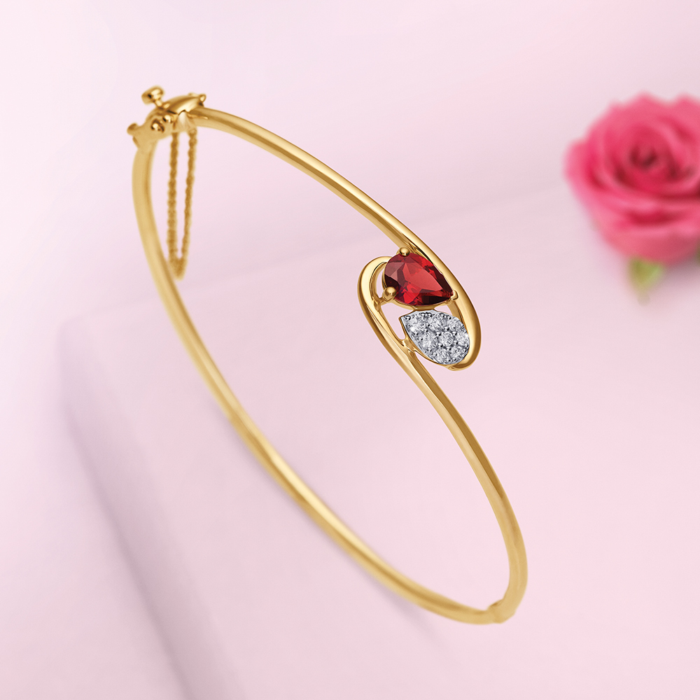 14KT Yellow Gold Toi Et Moi Diamond and Red Garnet Bangle