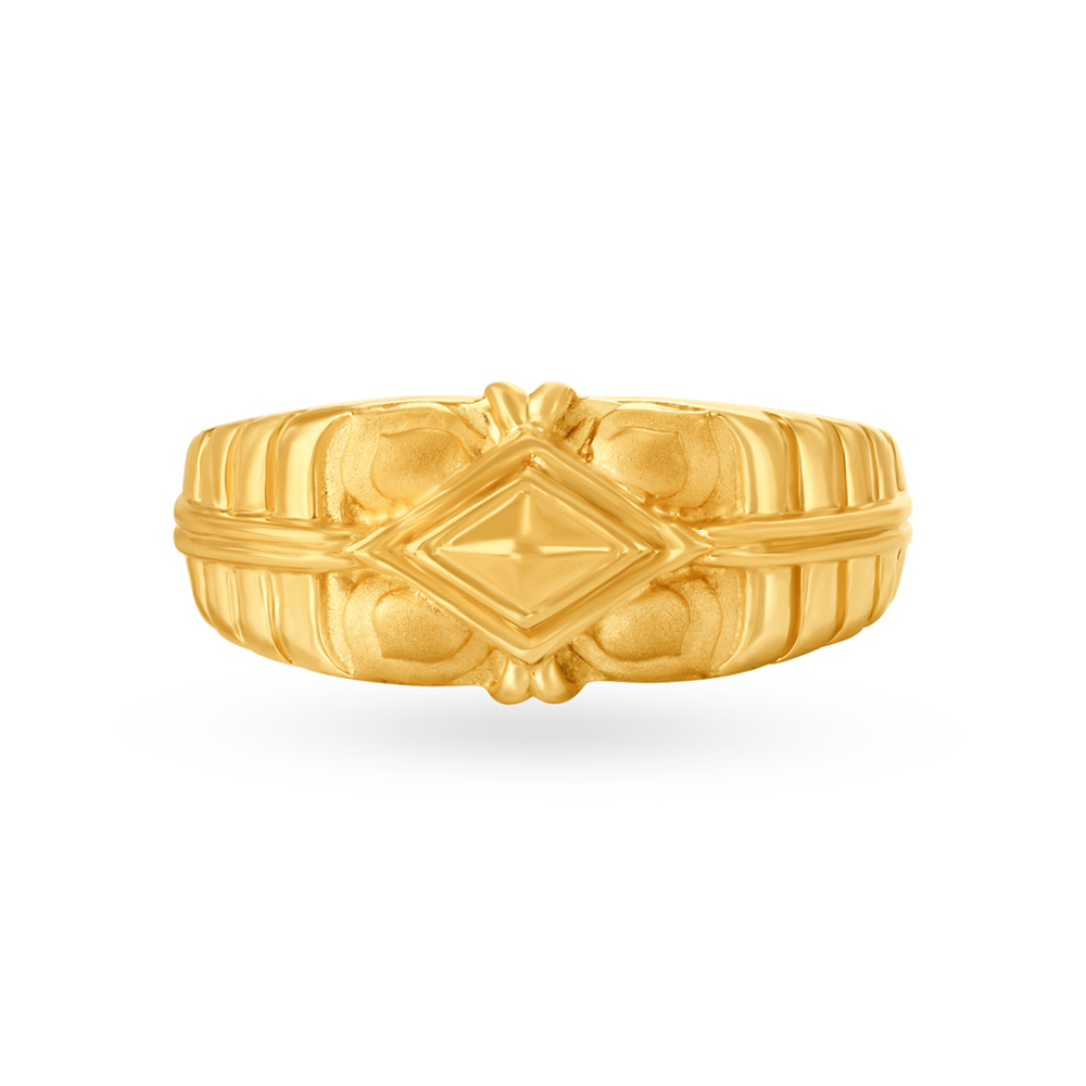Splendid Glamorous Gold Ring