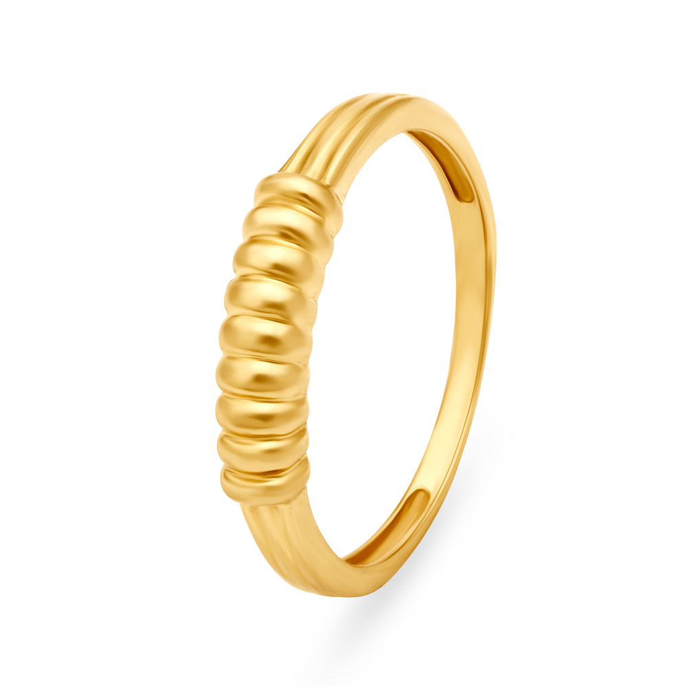 Sleek Gold Ring