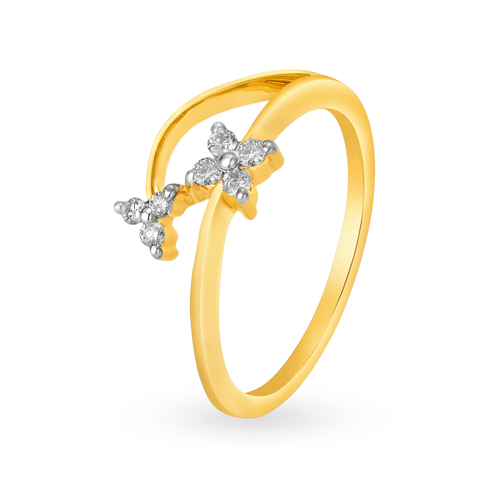 Sleek Seven Stone Floral Motif Diamond Finger Ring