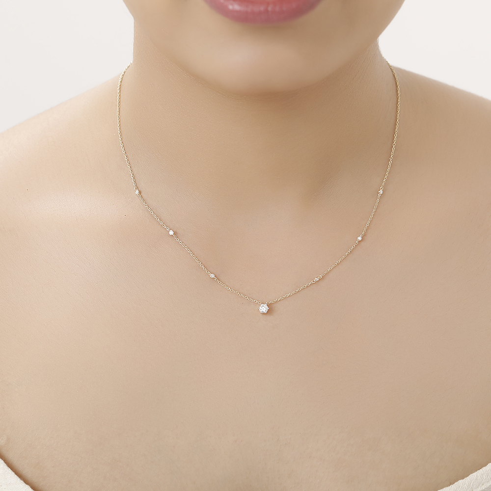 14 KT Yellow Gold Union Diamond Necklace