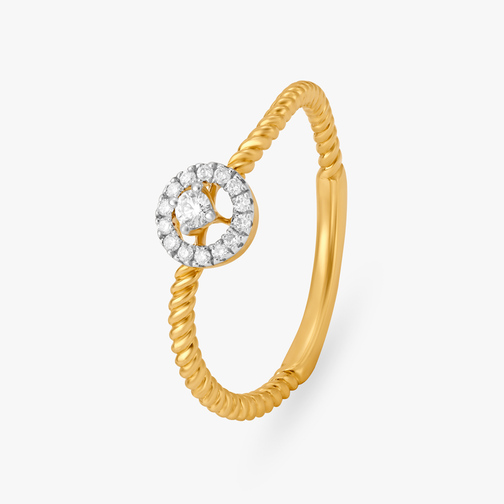 Radial Glimmer Diamond Ring