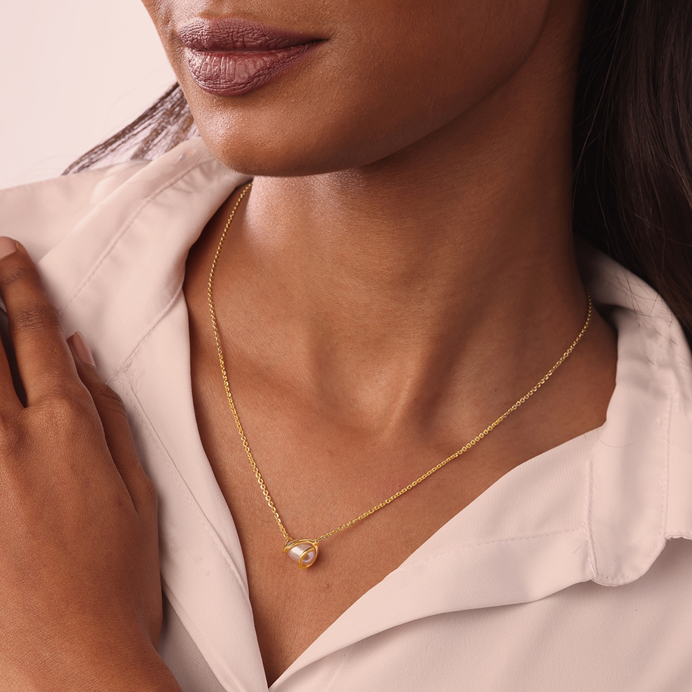 Graceful Allure 14 Kt Gold & Pearl Necklace